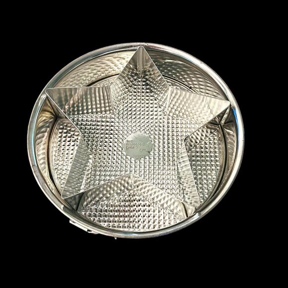 Pampered Chef | Kitchen | The Pampered Chef 9 Springform Pan With Star ...